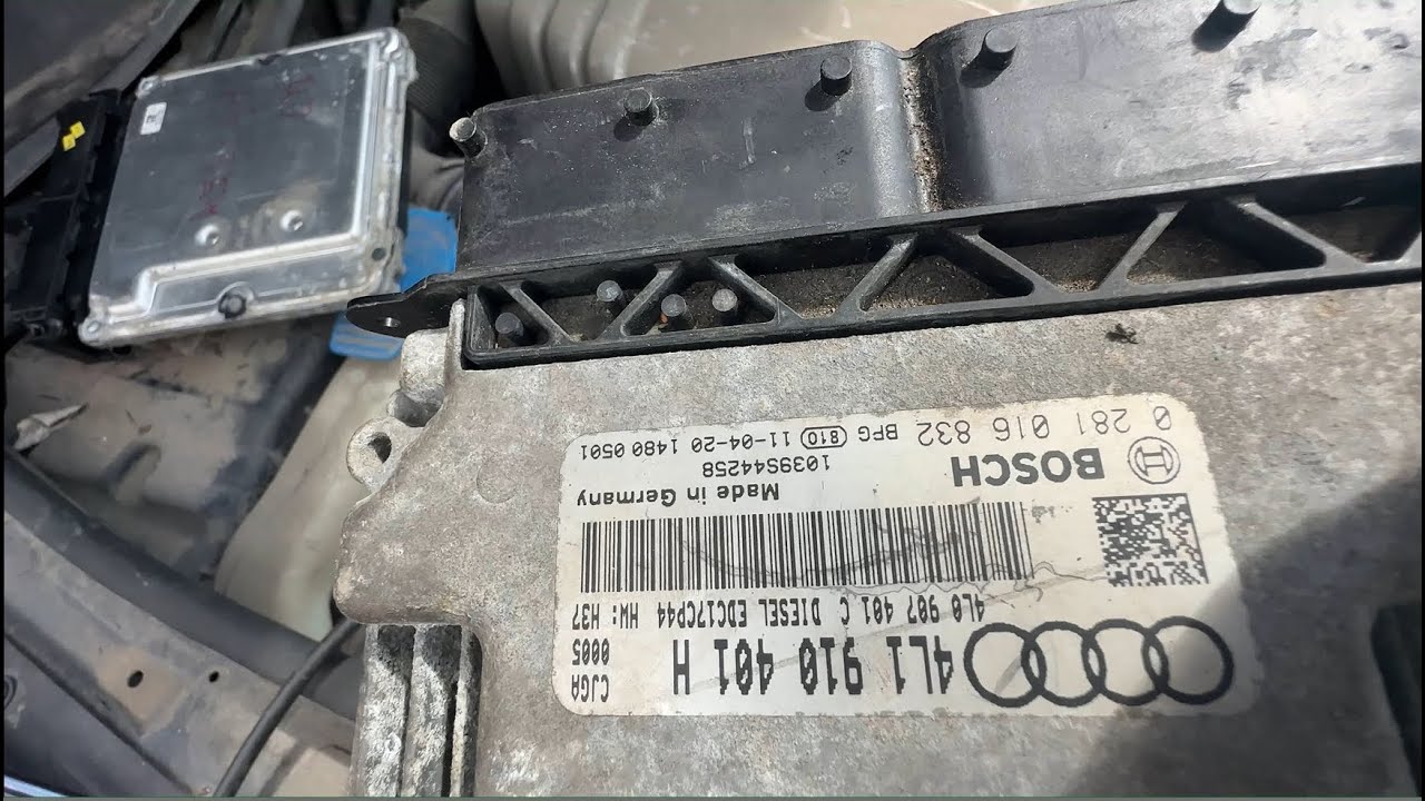 AUDI Q7 ошибка P2138 Датчики 1/2 положения педали акселератора-G79+G185 ...