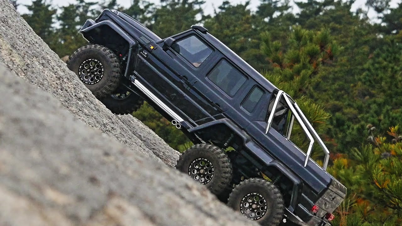Traxxas TRX6 Mercedes Benz G63 AMG 6X6 Rock Climbing_# - YouTube
