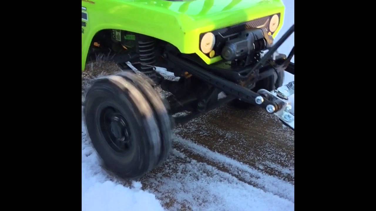 Rc Axial Scx10 Deadbolt with Homemade Snow Plow - YouTube