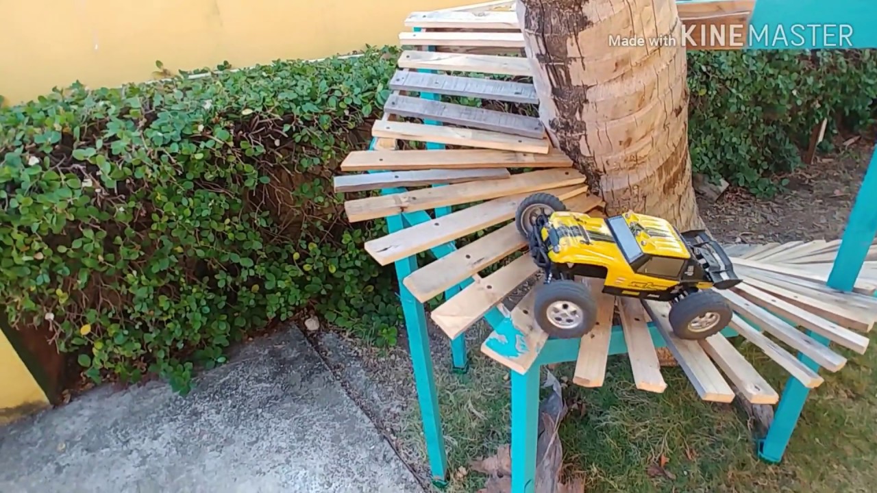 Diy backyard RC track - YouTube