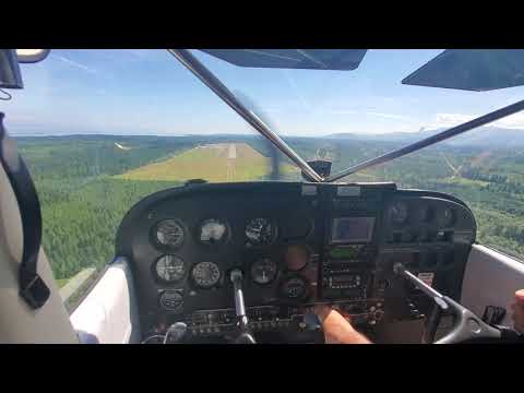 Landing at CYBL Campbell River in a Cessna 172 - YouTube