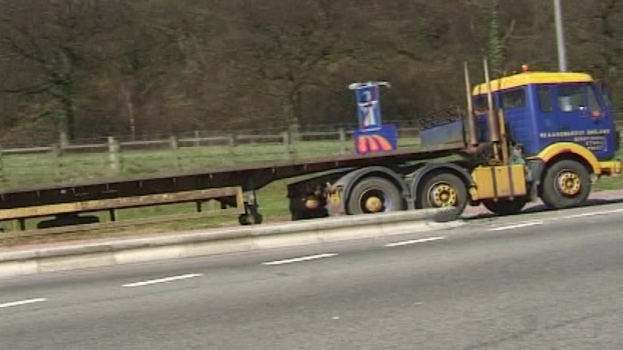 LORRIES SOUTH WALES 1996 NEAR NEWPORT - YouTube