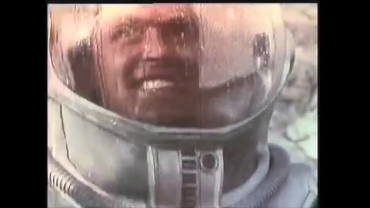 Pater Papula - Svemirski Župnik (official video) - YouTube