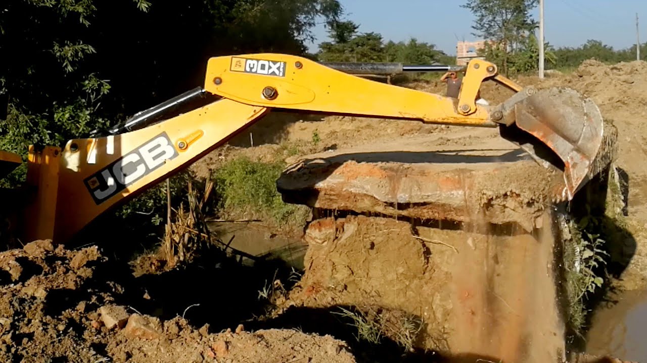 Making New Bridge-WoW!!! JCB Backhoe MAchine Going to Old Bridge ...