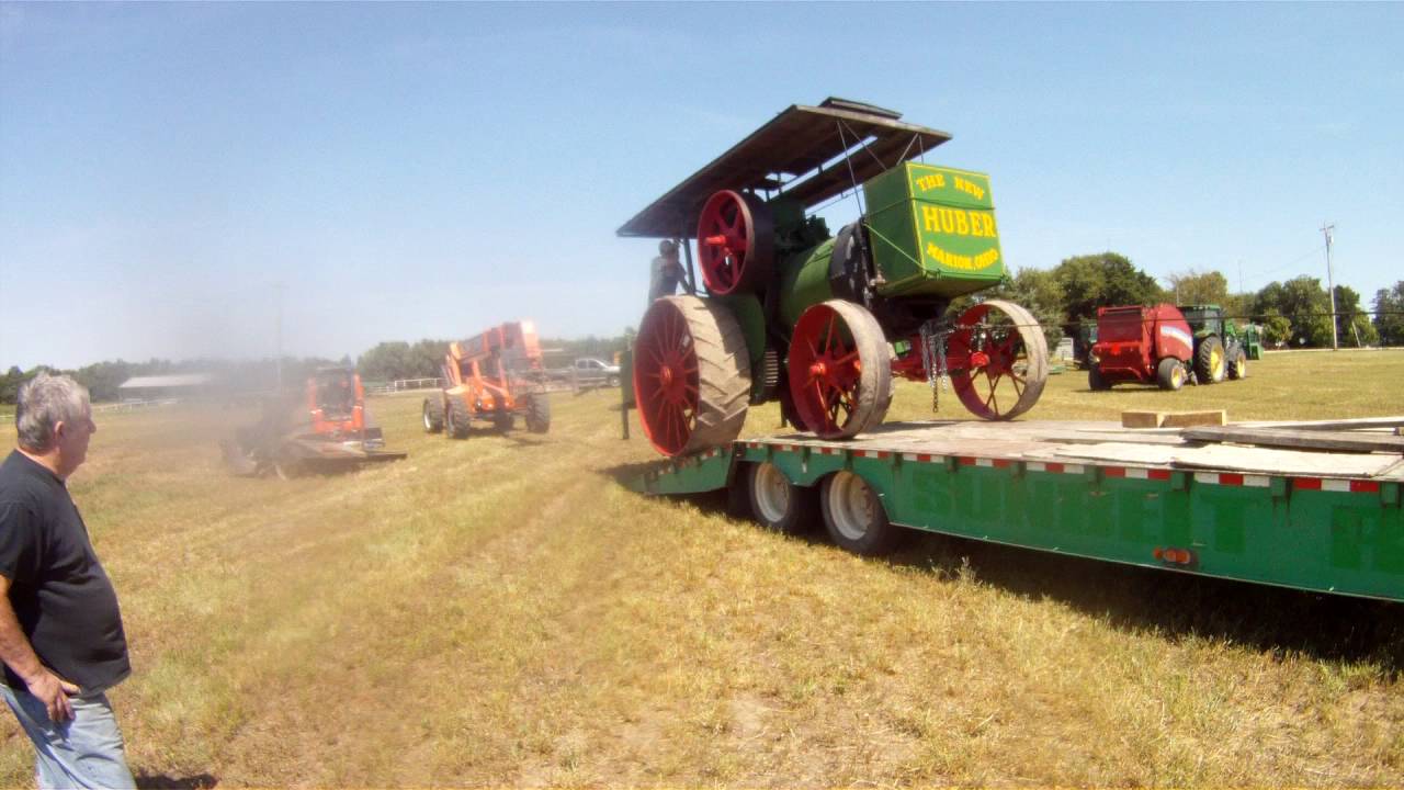 Huber steam tractor - YouTube