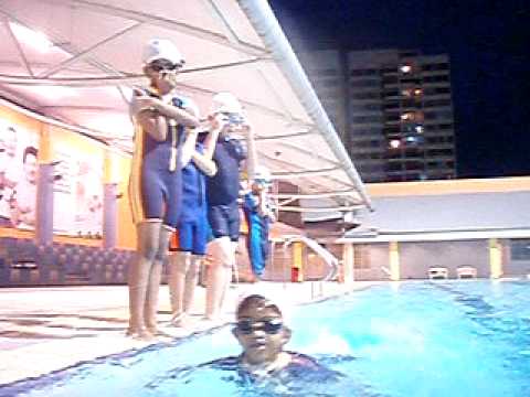 Compact Jump - SwimSafer Stage 4 - YouTube