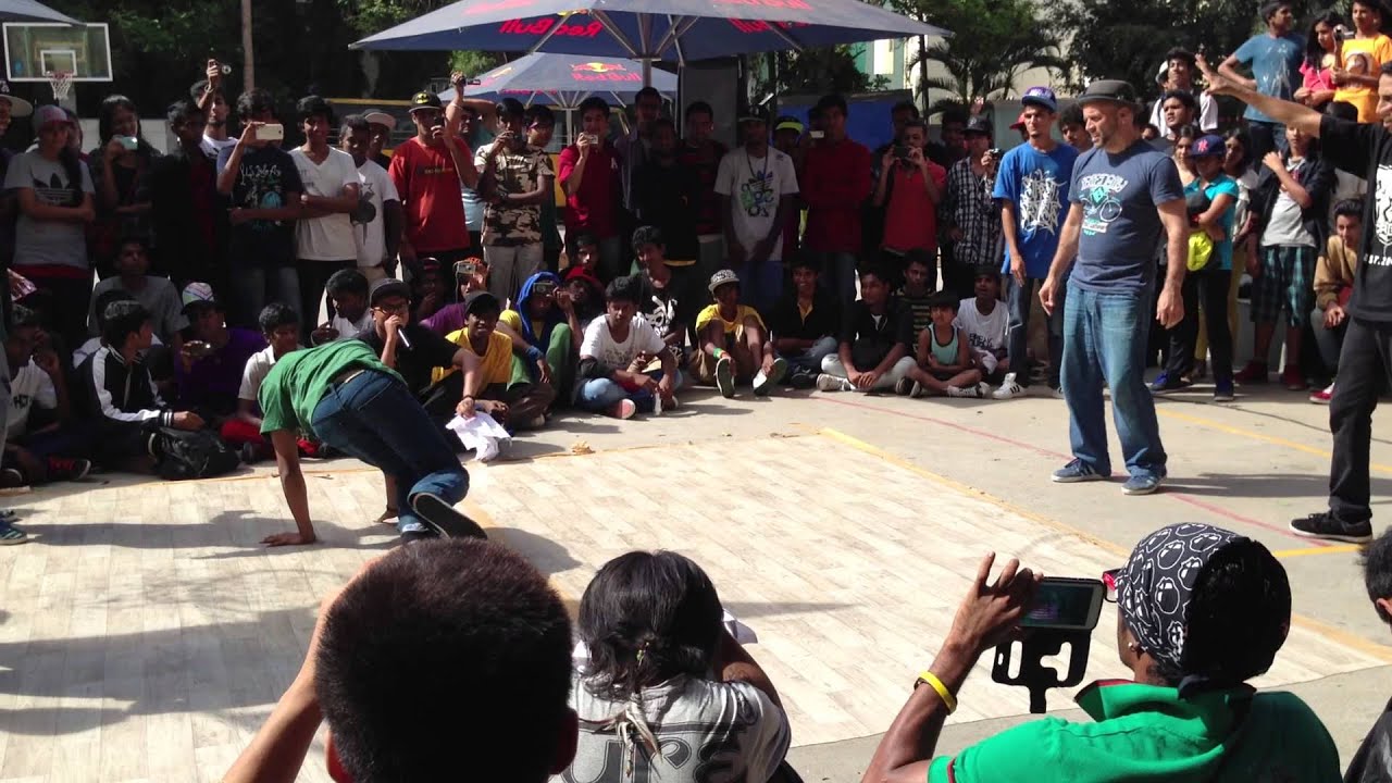 Freeze 2013- Bboy Storm and bboy nas Vs Roc fresh crew Exibition battle ...