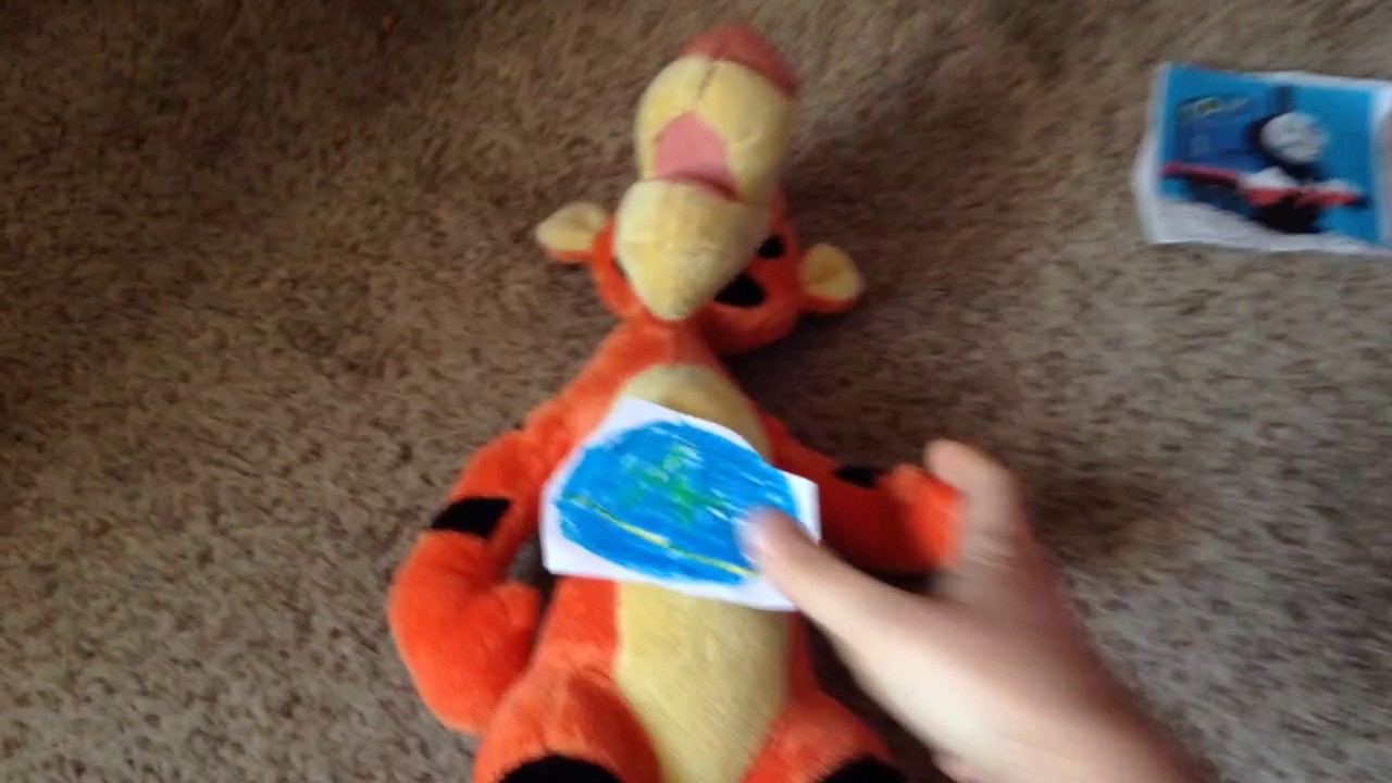 Tigger's Clues Holiday Intro - YouTube