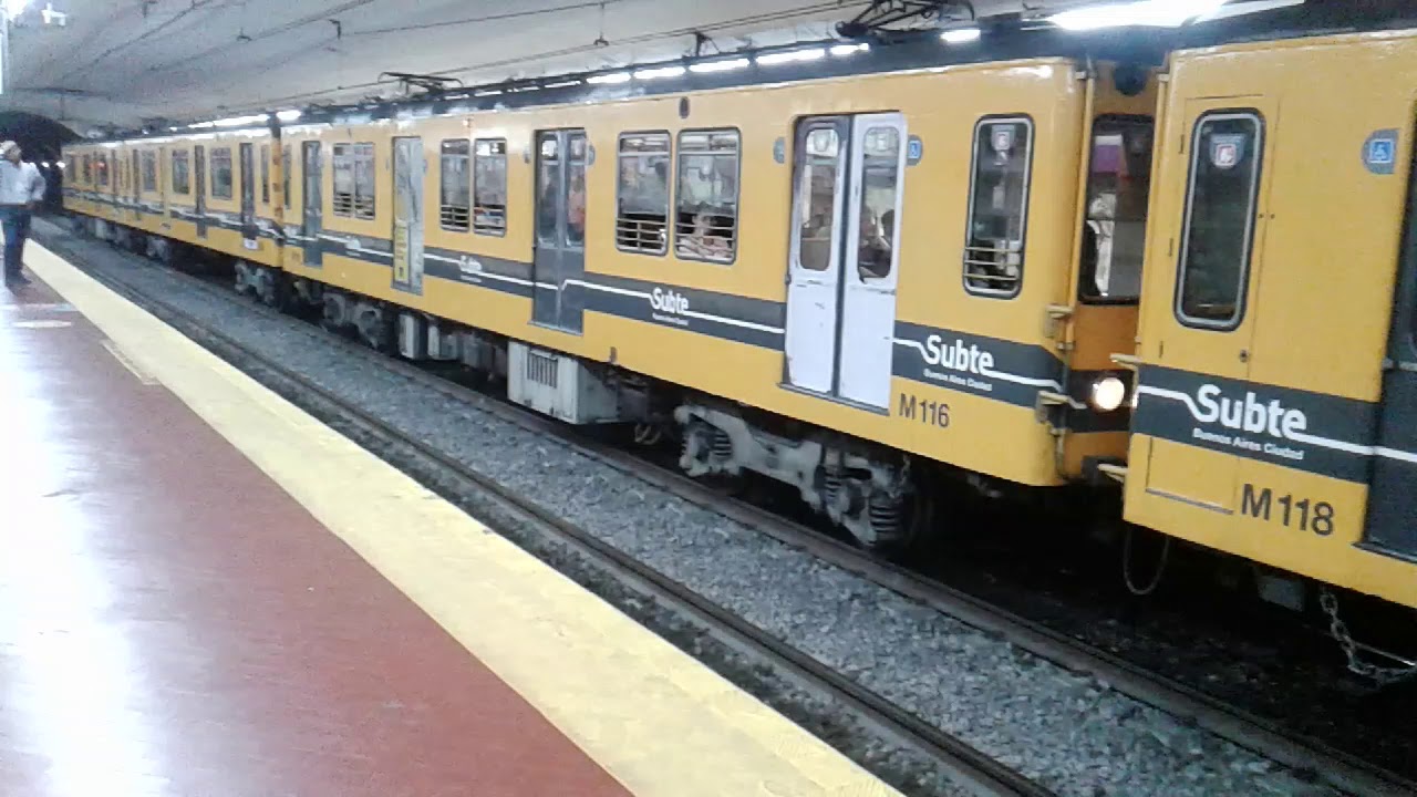 Subte Linea E: Formación CAF GEE Equipo "C" saliendo de la Estación ...