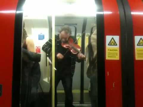 Fiddler on the Tube. - YouTube