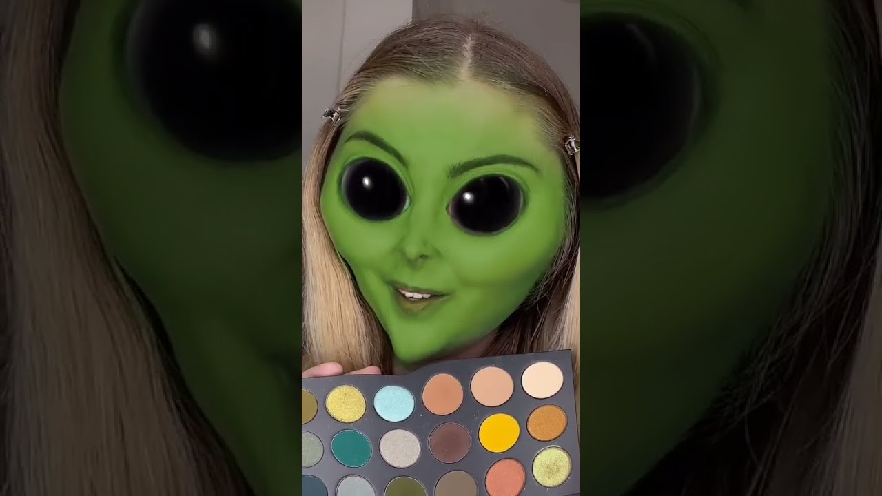 Paula schminkt sich mit dem Alien-Filter - YouTube