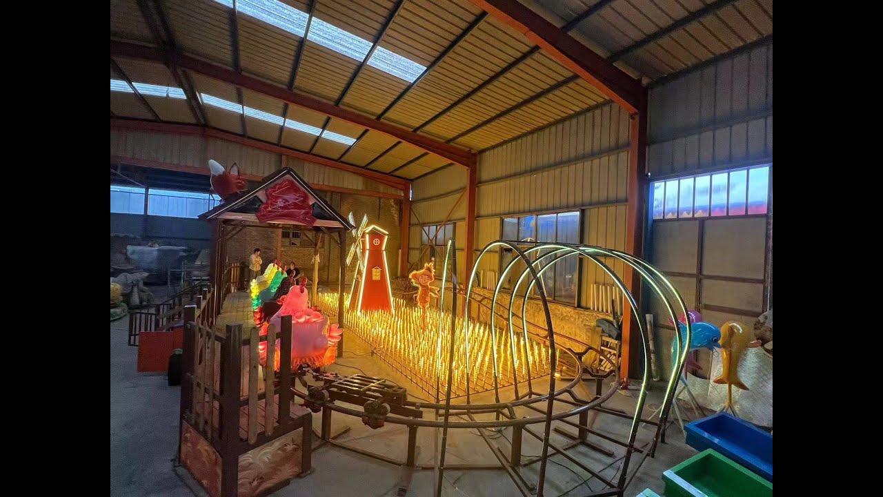 Chicken Roller Coaster - YouTube