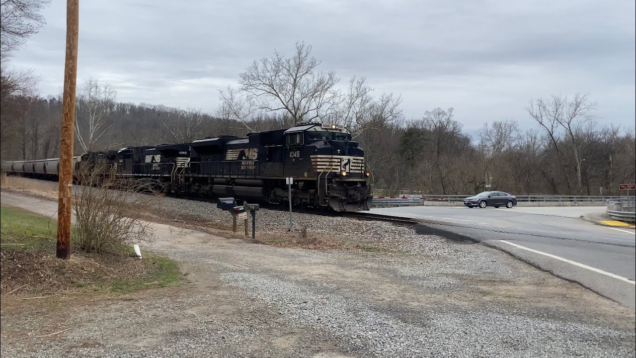 NS 55W at Payne ALL NS lash up - YouTube