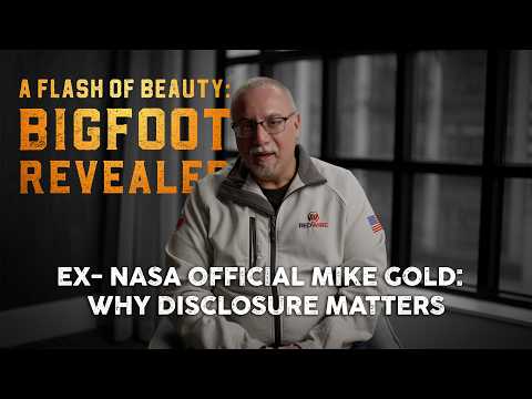 A Flash of Beauty: Mike Gold