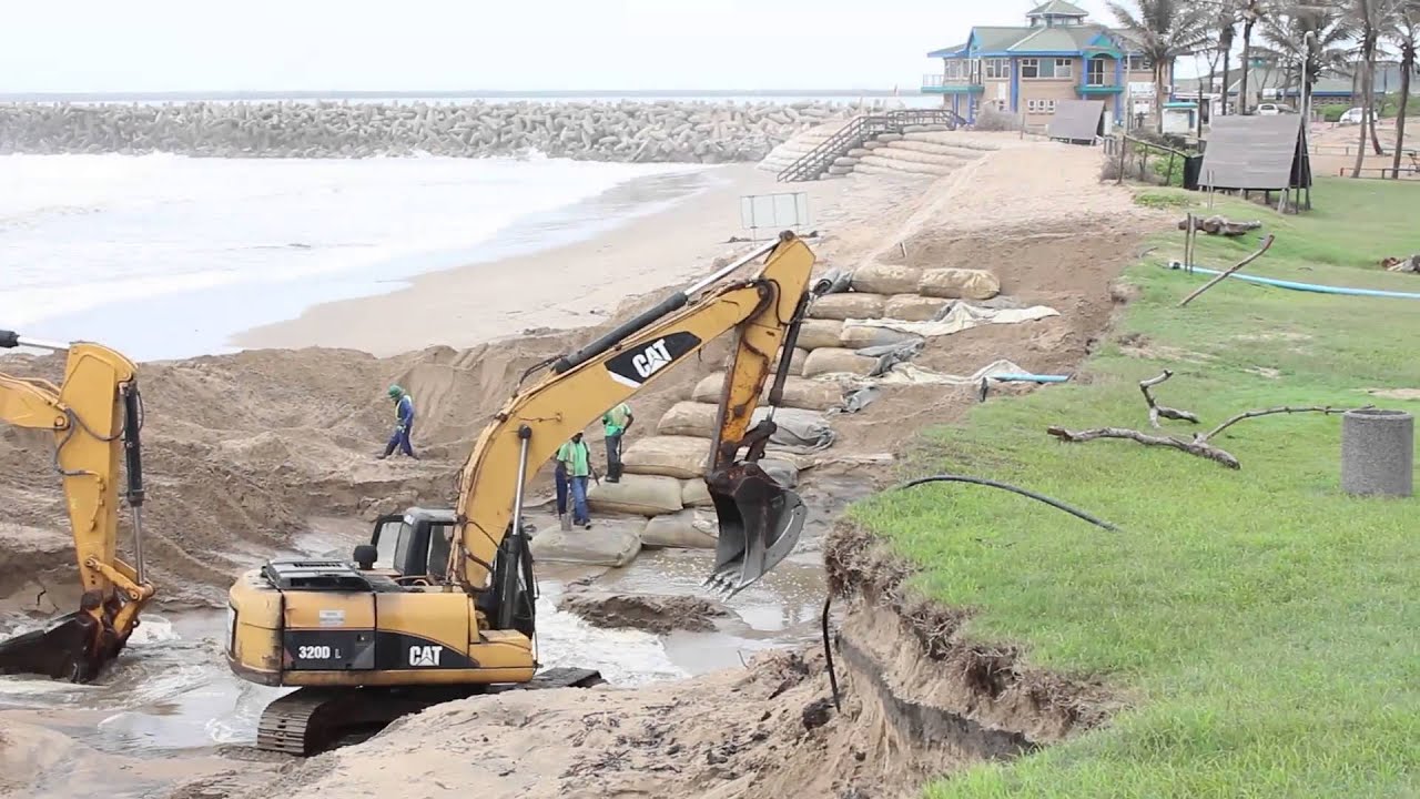 UPDATE: Geobag wall grows steadily in Richards Bay - YouTube