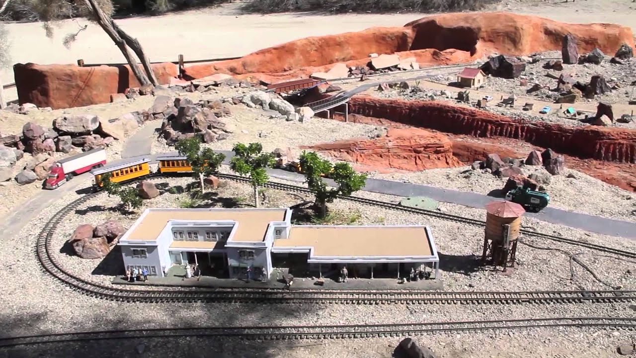 G-Scale Model Train Display at The Living Desert Zoo & Gardens, Palm ...