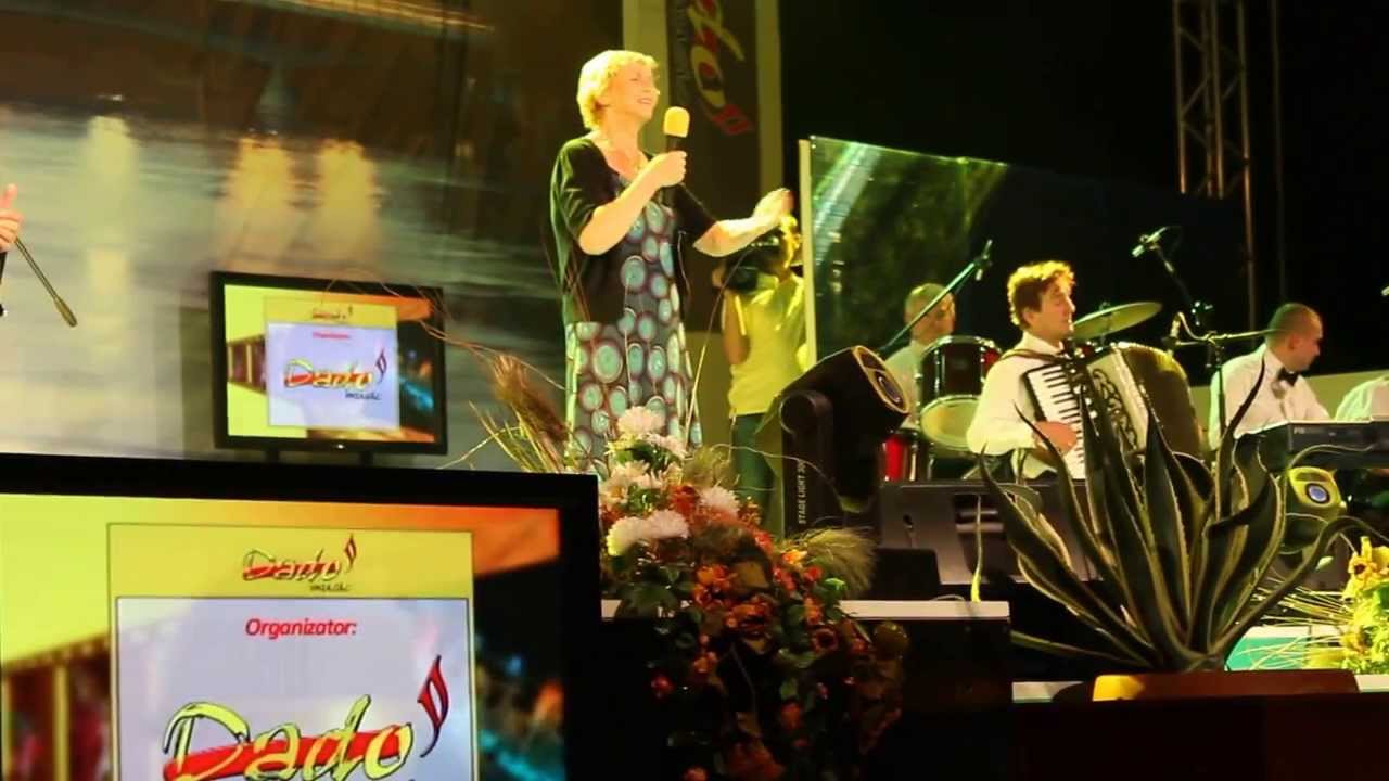 AZRA BASIC, Bihac Sevdah Fest, Sept 2013 - YouTube