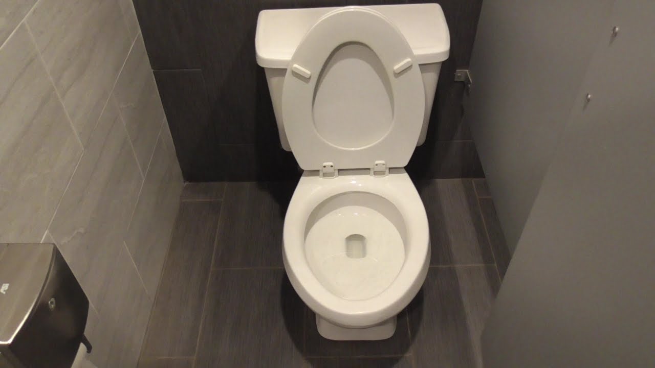 [454] Two mid 1990's Mansfield Quantum toilets - YouTube