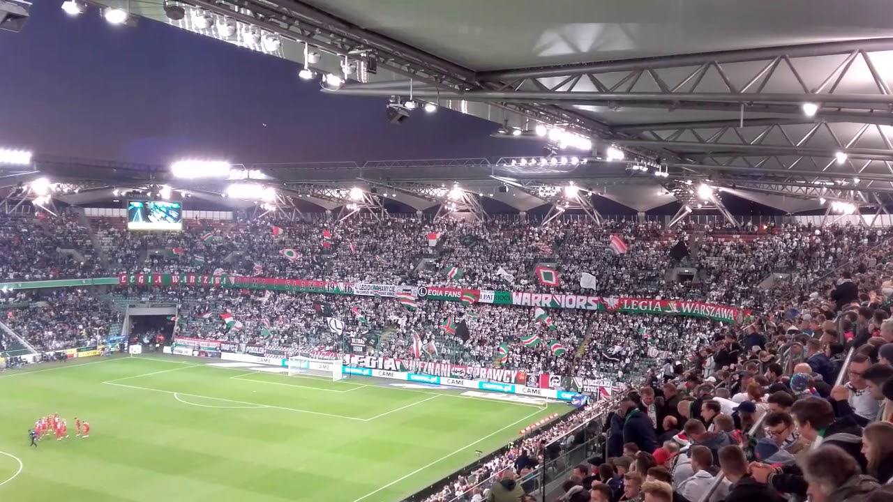 Legia Wisła Flagi na zylecie Warszawska Legio zawsze o zwycięstwo walcz ...