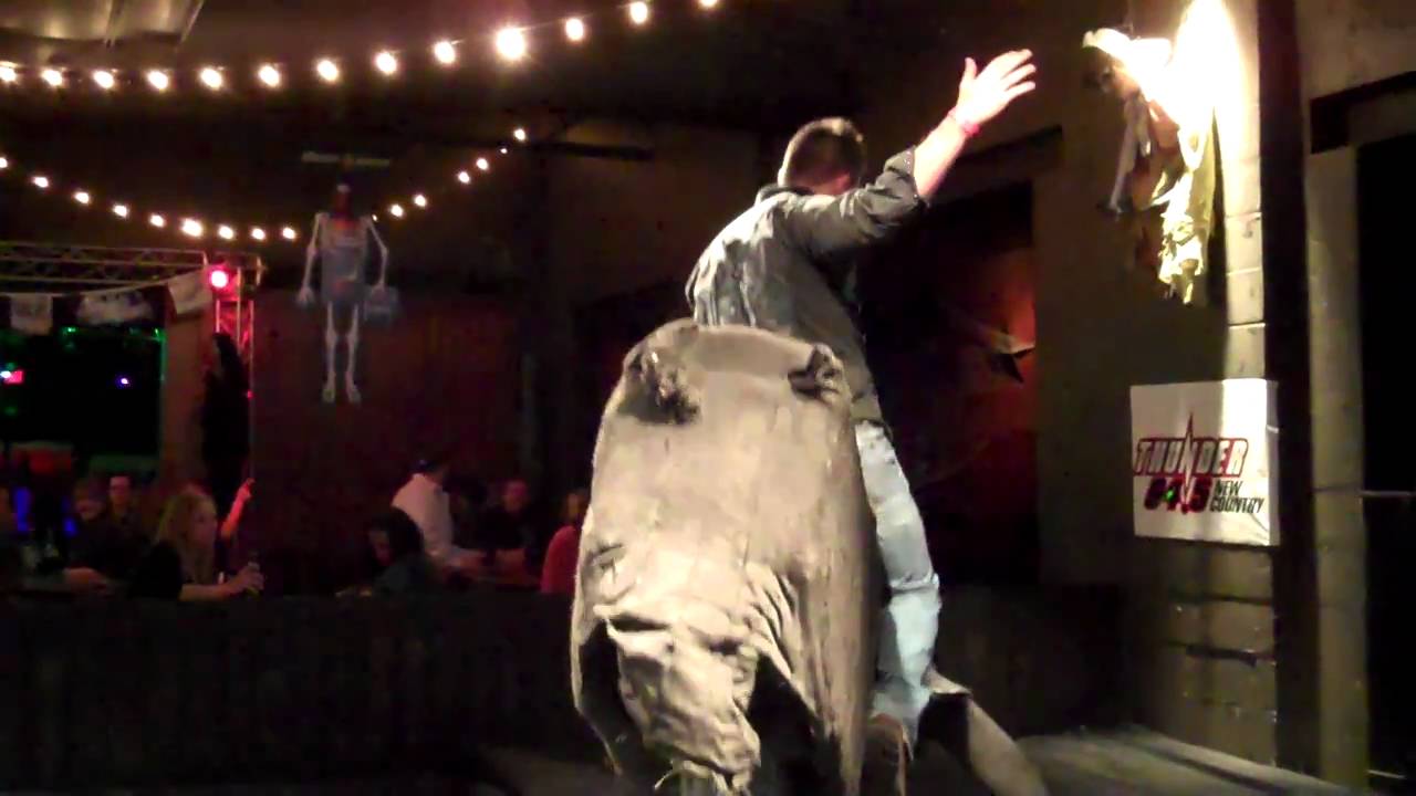 Mechanical Bull Ride - Wild Bull Saloon - Party Paul TV - YouTube