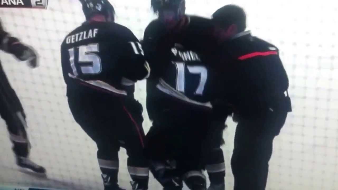 Dallas Stars Hockey!!! Knockout hit. OH YEAH!!!! - YouTube