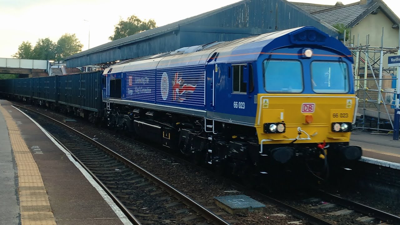 Kings Coronation 66023 Powers Through Northwich On 6E16 23/6/23 - YouTube