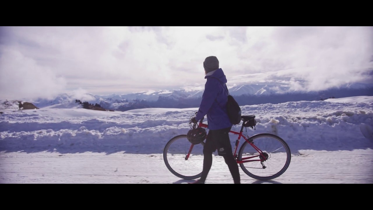 reTyre Ice Racer - Become a winter cycling hero - YouTube