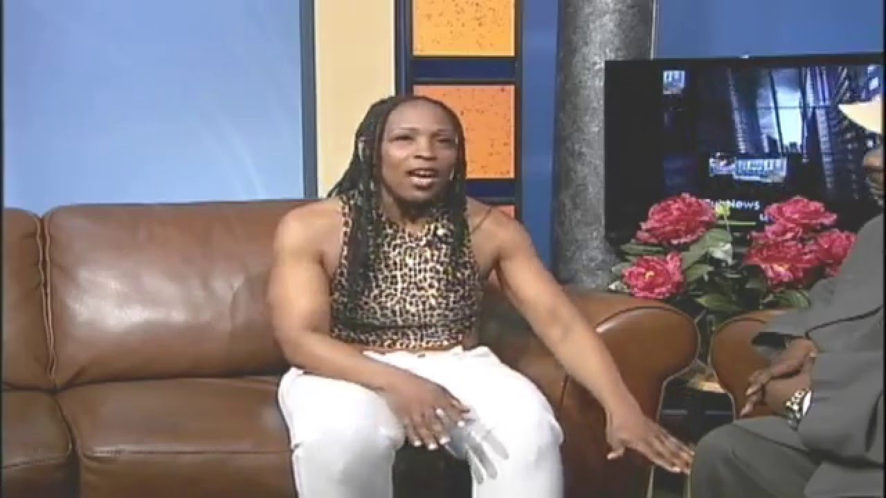 APN TV Media 20 - Interview with Superstar Bodybuilding Model Rotunda ...