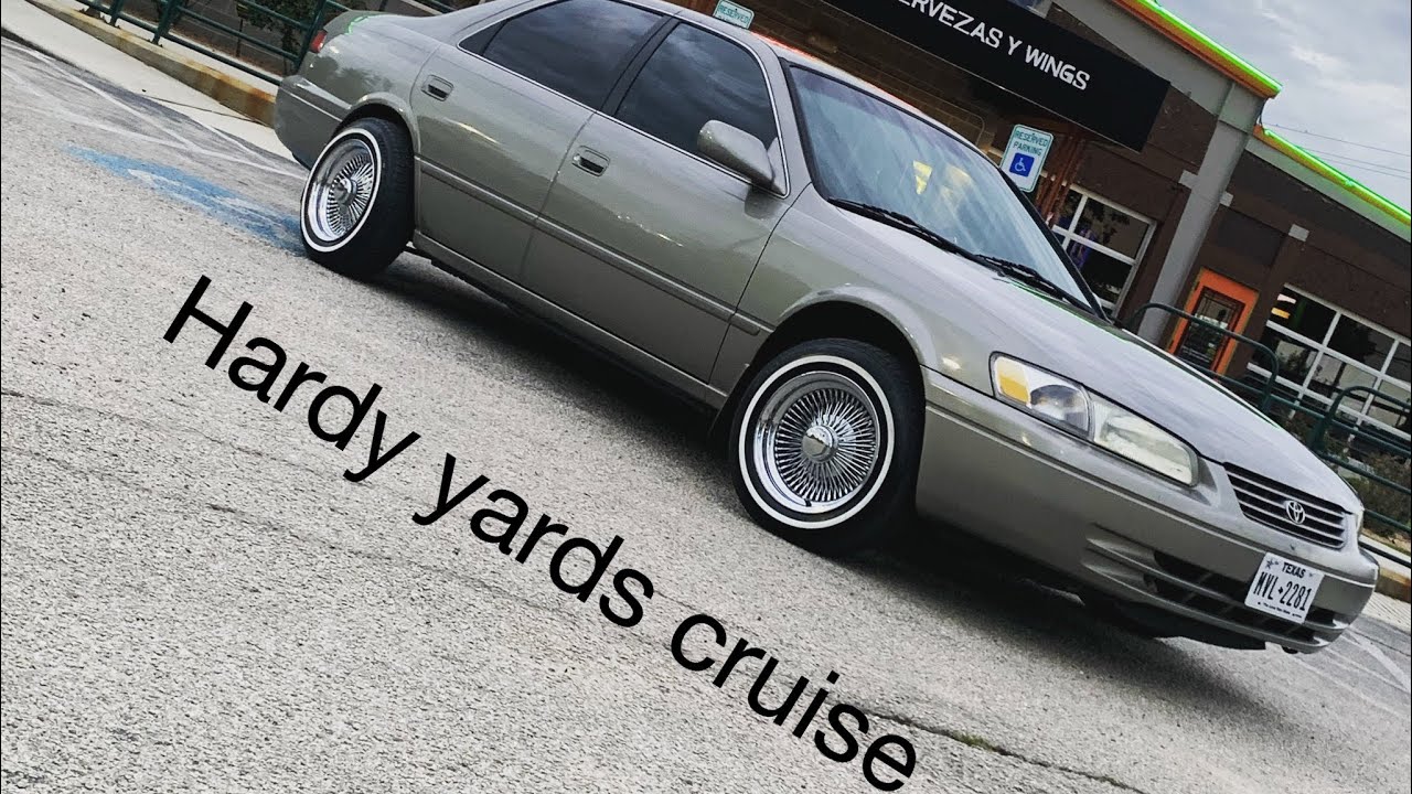 The lowrider Toyota Cruising the hardy yards park in chill 2020 - YouTube