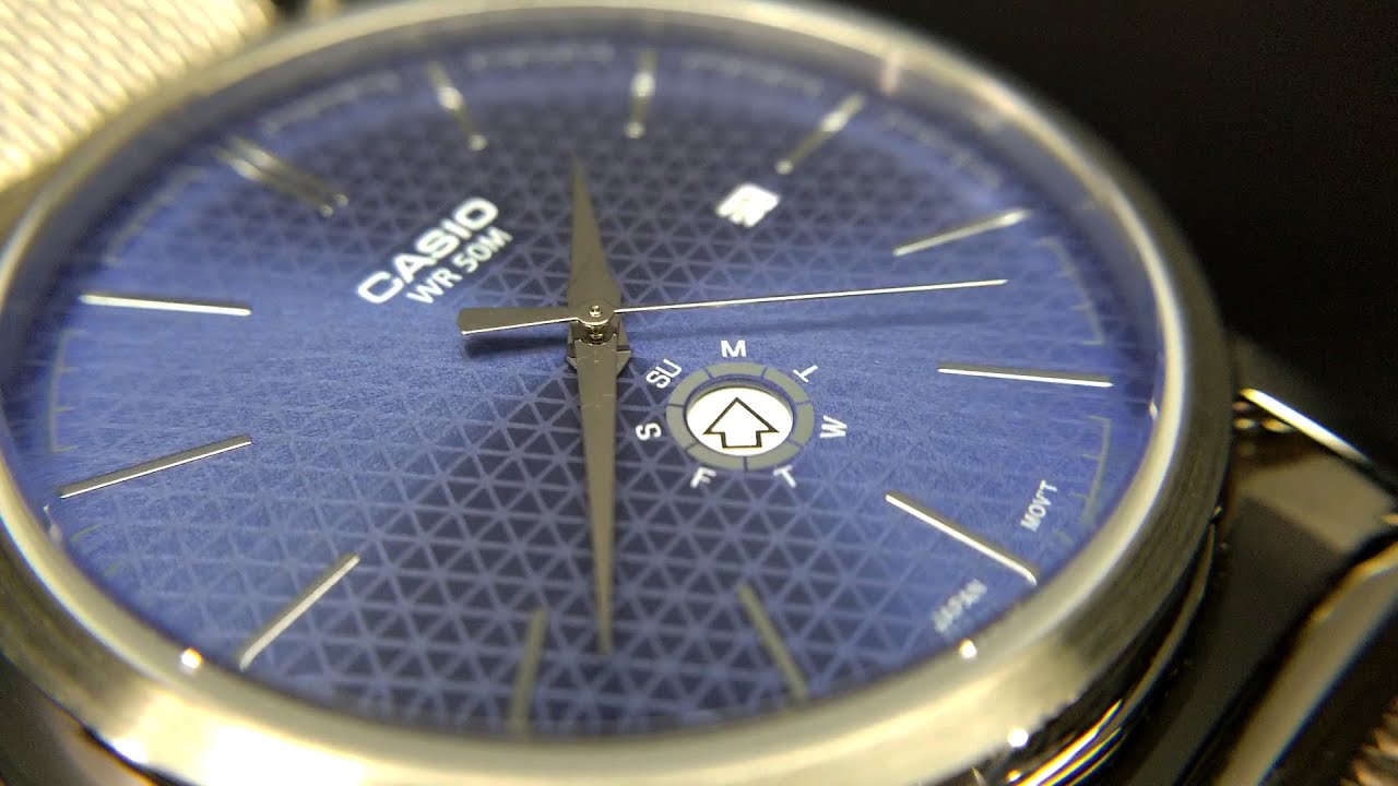 Casio MTP-B125 - Watch show off Macro - YouTube