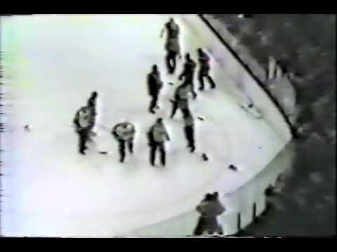 Glen Cochrane vs Ron Delorme Round 1 - YouTube