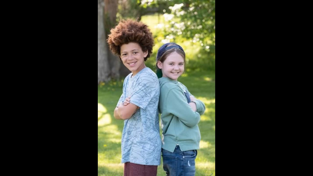 Levi & Heather || Umbrella - YouTube