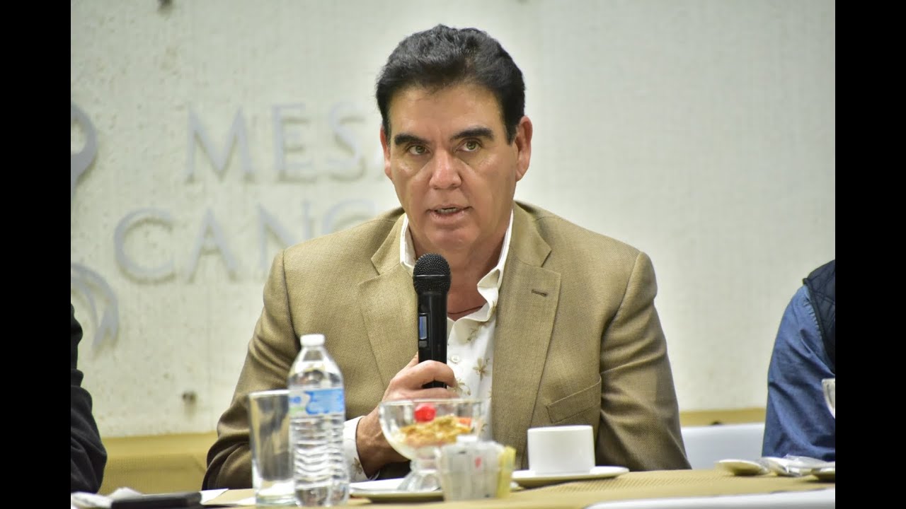 Mesa Cancún con el Alcalde de Caborca, Abraham Mier Nogales - YouTube