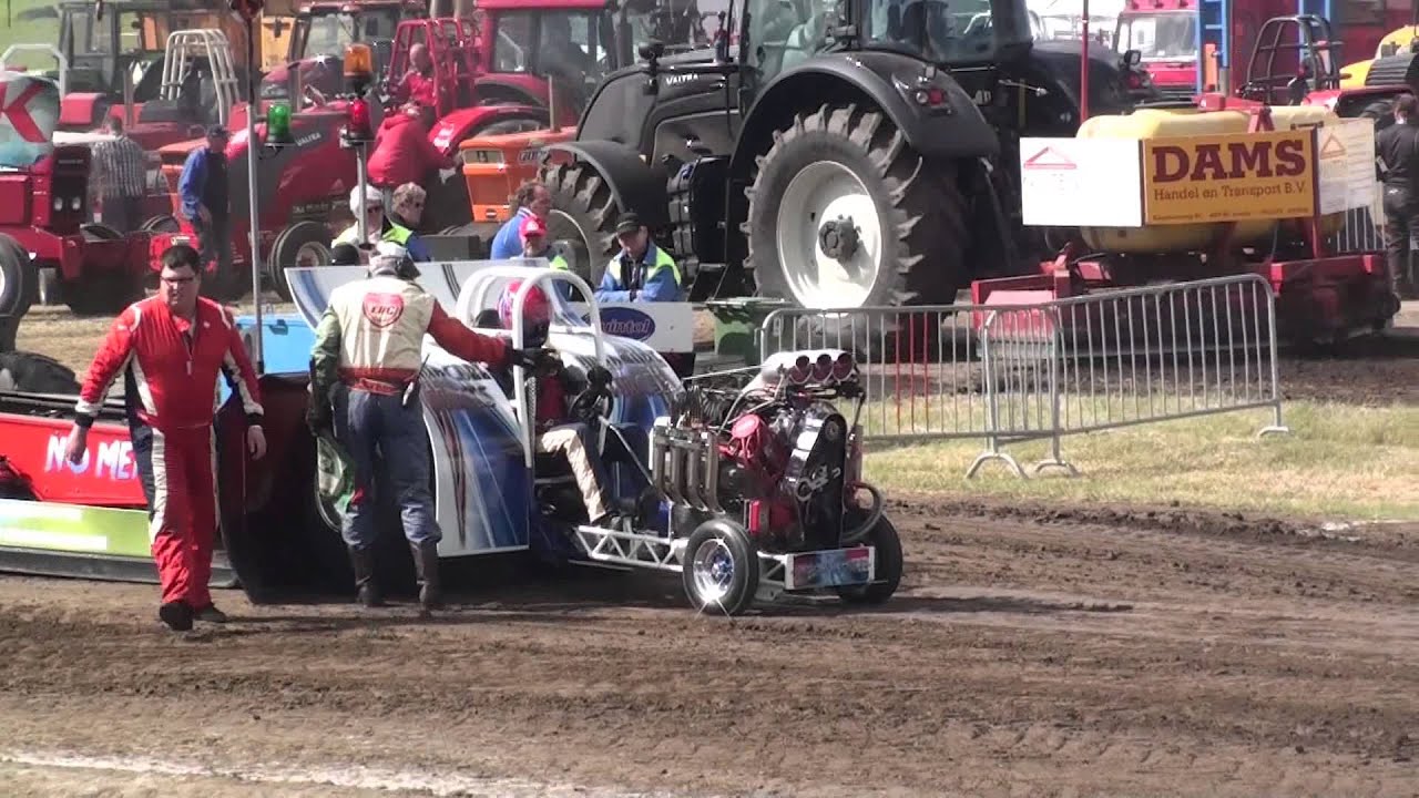 Tractor Pulling Made 2013 Mini Puller 950 Kg - YouTube