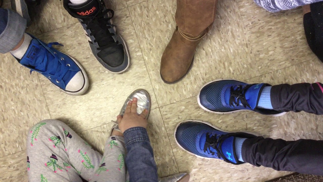 Zapatito blanco, zapatito azul - YouTube