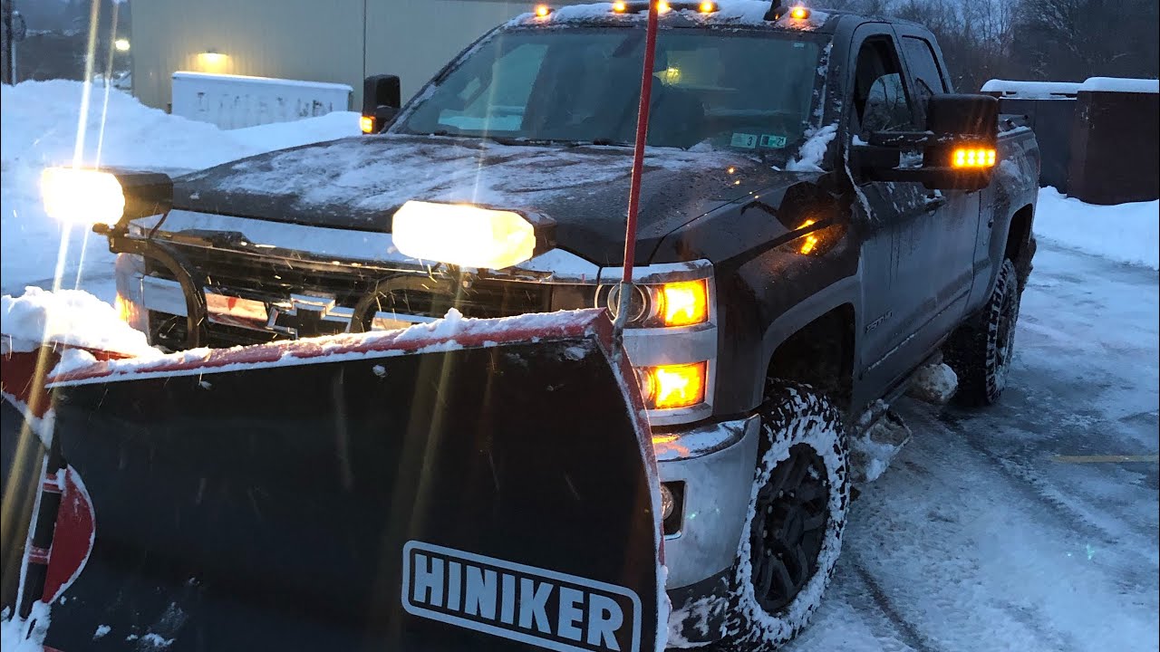 Night Time Snow Plowing Timelapse - YouTube