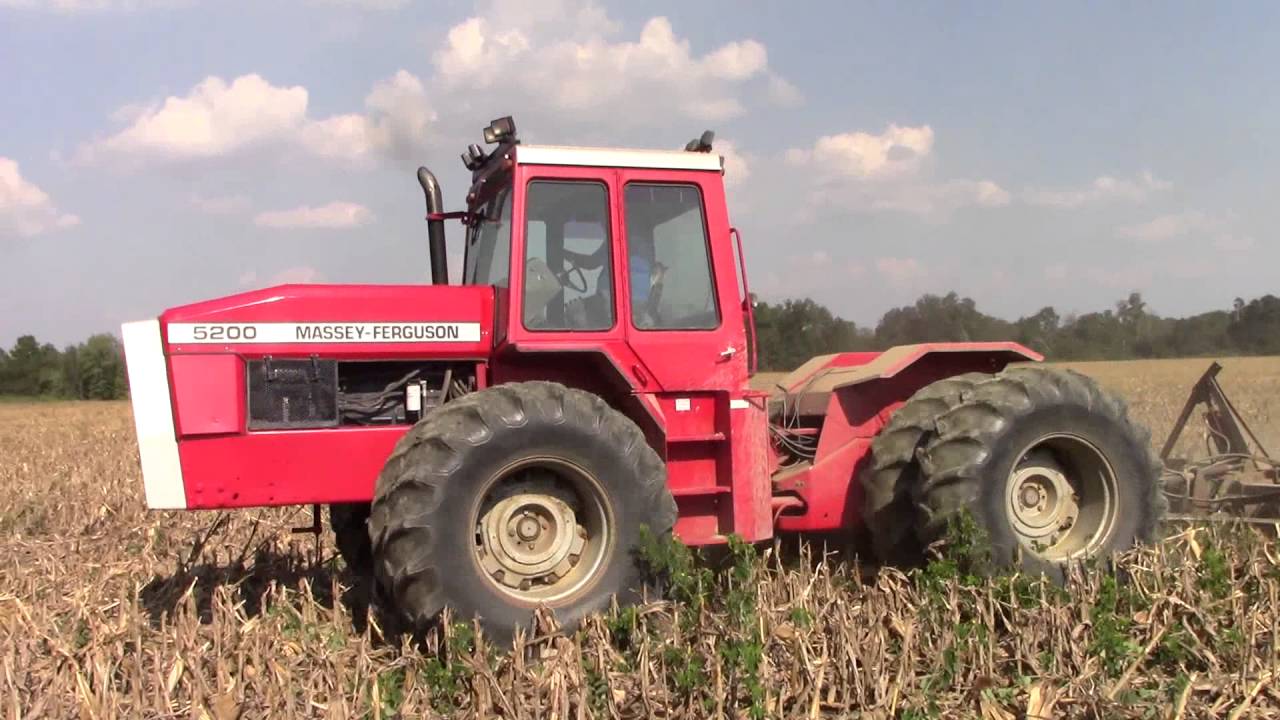 Massey Ferguson 5200 4wd Tractor and 820 Disk - YouTube