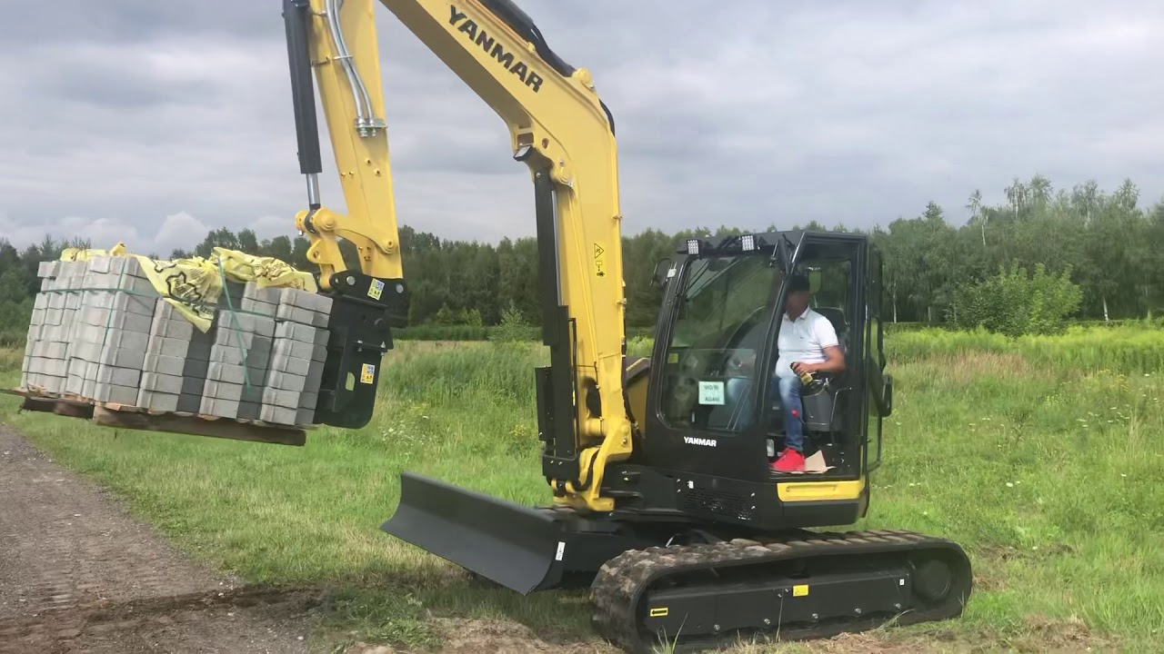 Yanmar Vio 80 z widłami - YouTube