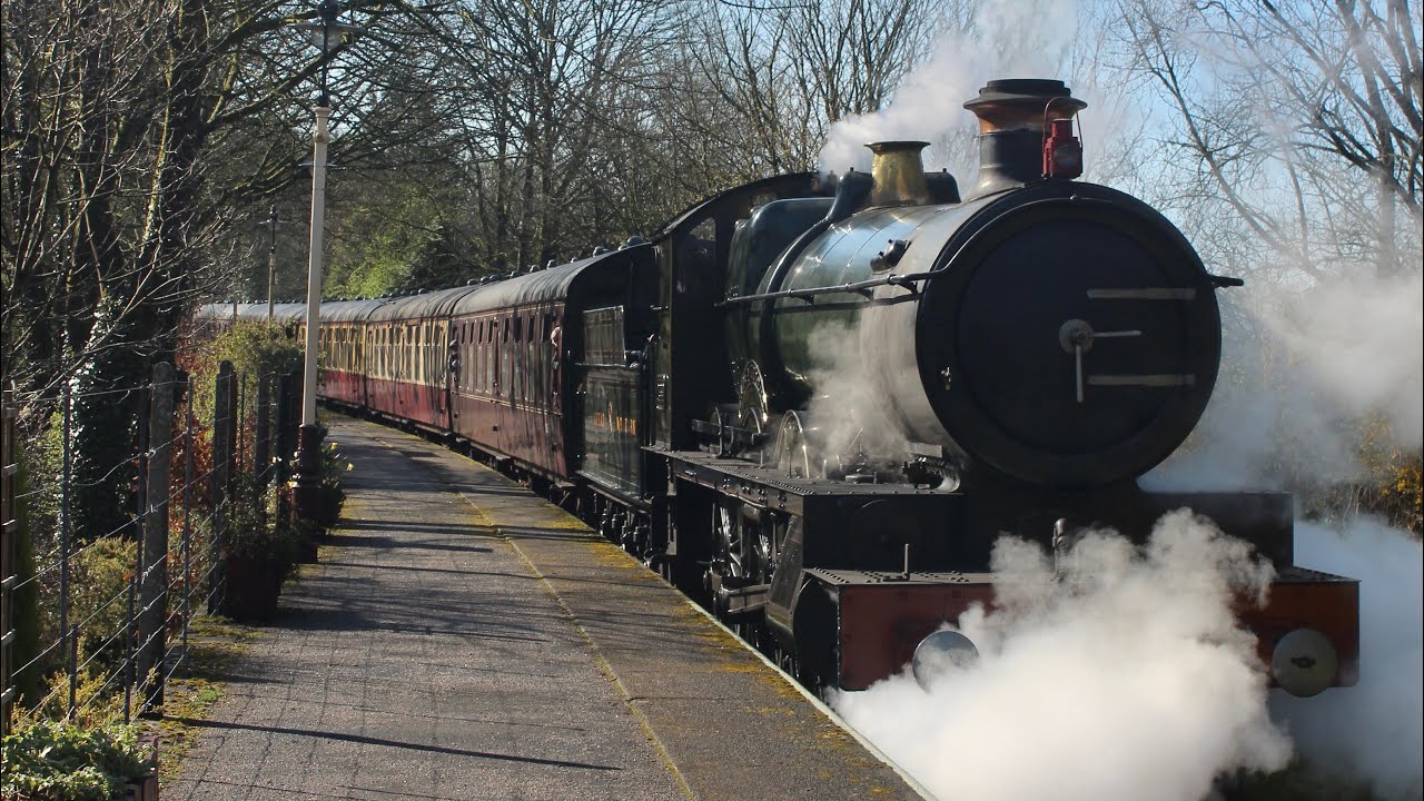 GWR 2999 “Lady Of Legend”‘s final weekend on the East Lancashire ...