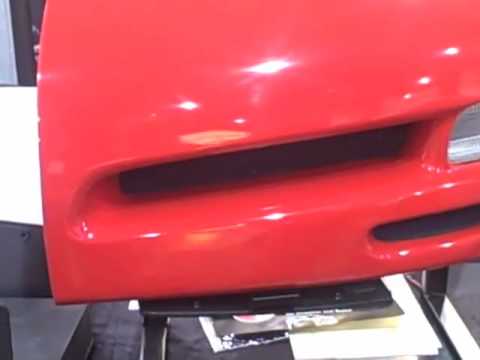 James Bond disappearing license plate - YouTube