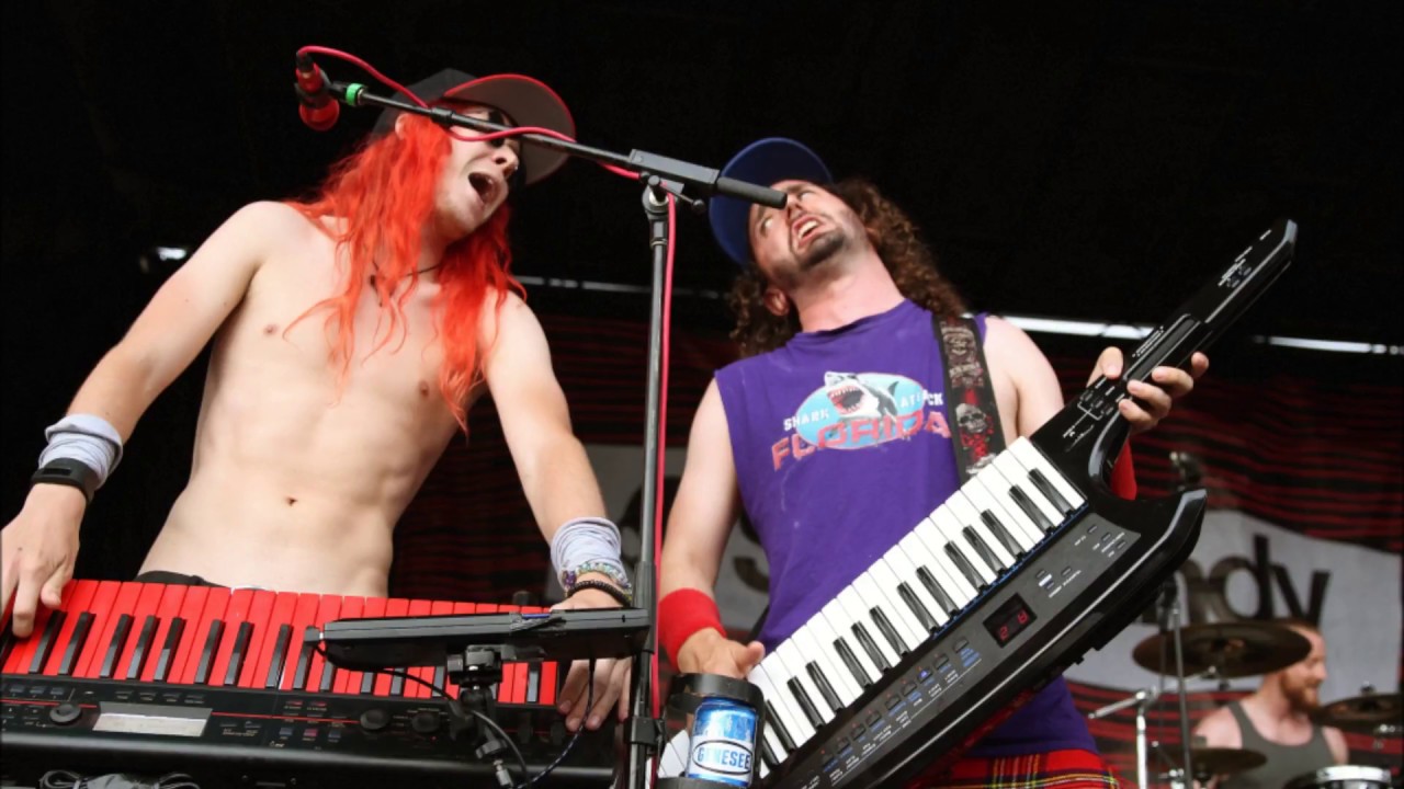 An Exclusive NECR Interview with Christopher Bowes from Alestorm Van's ...