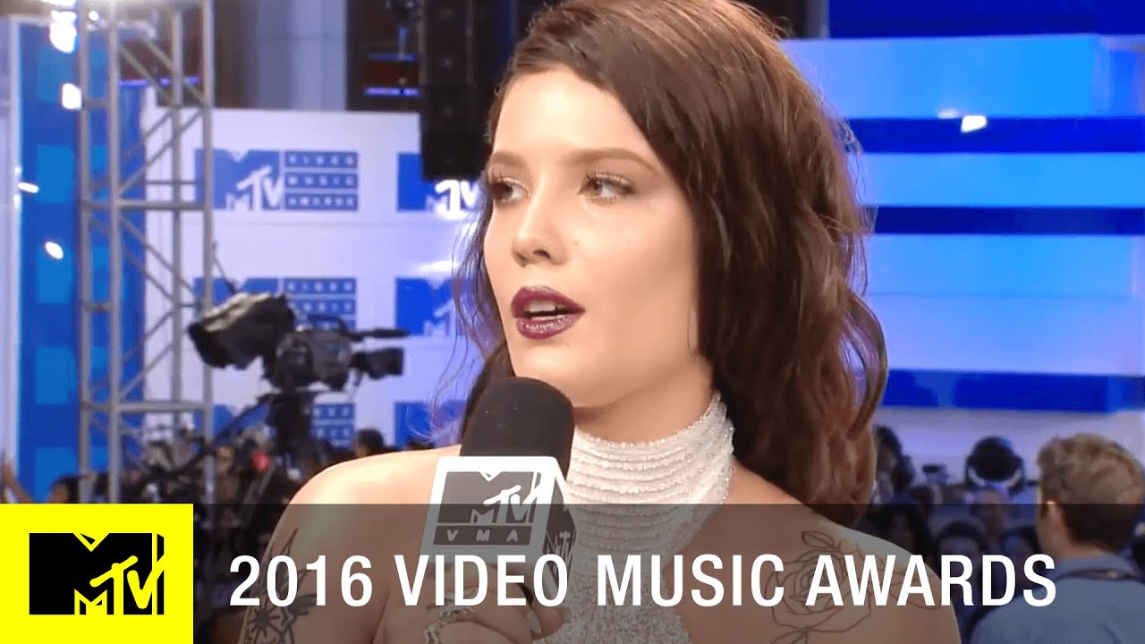 Halsey Shares Her Secret to Relaxing | 2016 Video Music Awards | MTV ...
