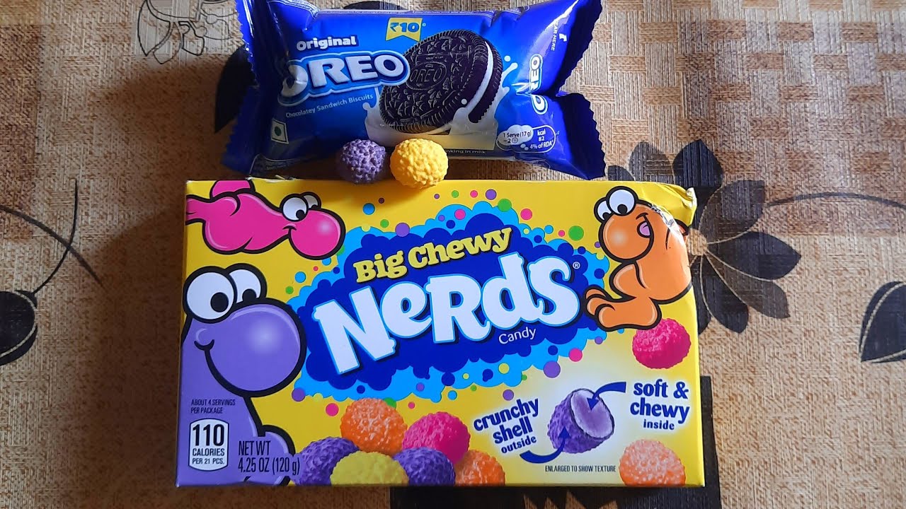 Oreo Big Chewy Nerds Grape and Lemon Flavour Sandwich Cookies - YouTube
