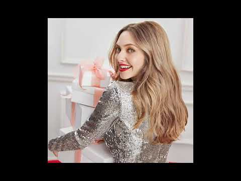 Amanda Seyfried Beautiful Stills