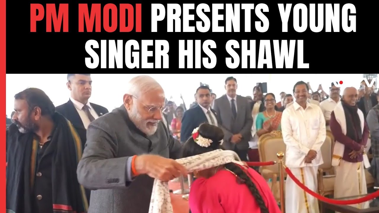 PM Modi Presents Young Singer His Shawl After Her Impressive ...