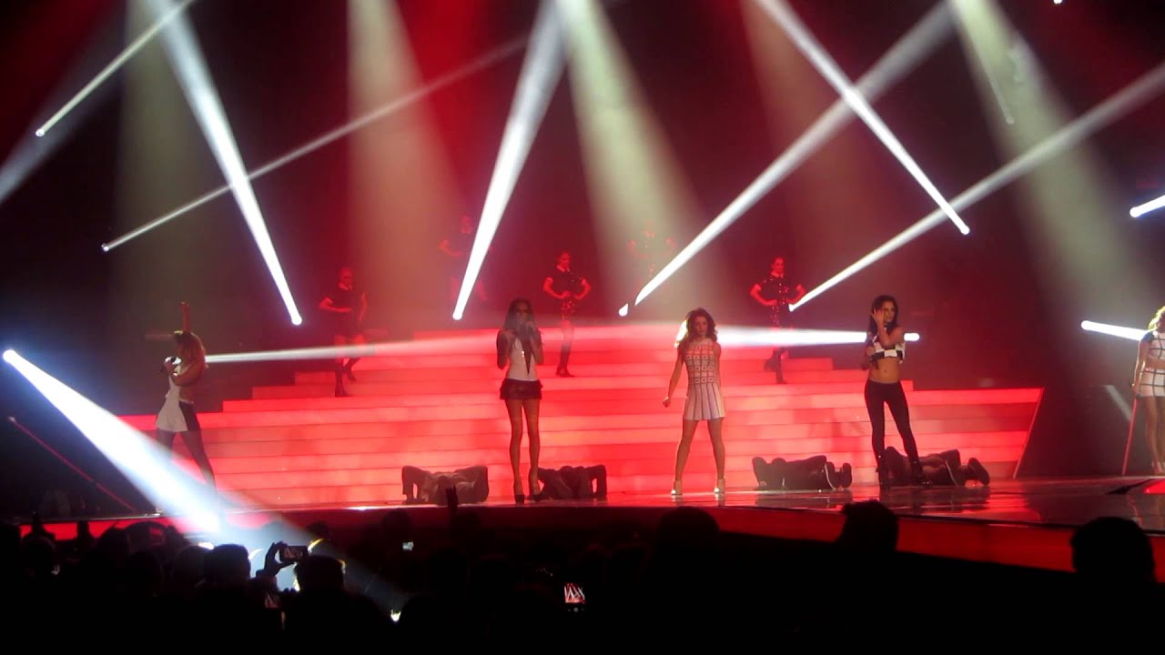 Girls Aloud - Something New (Live) - YouTube