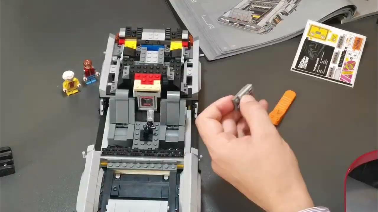 LEGO Back to the Future 10300 Speed Build / Лего Назад в Будущее 10300 ...