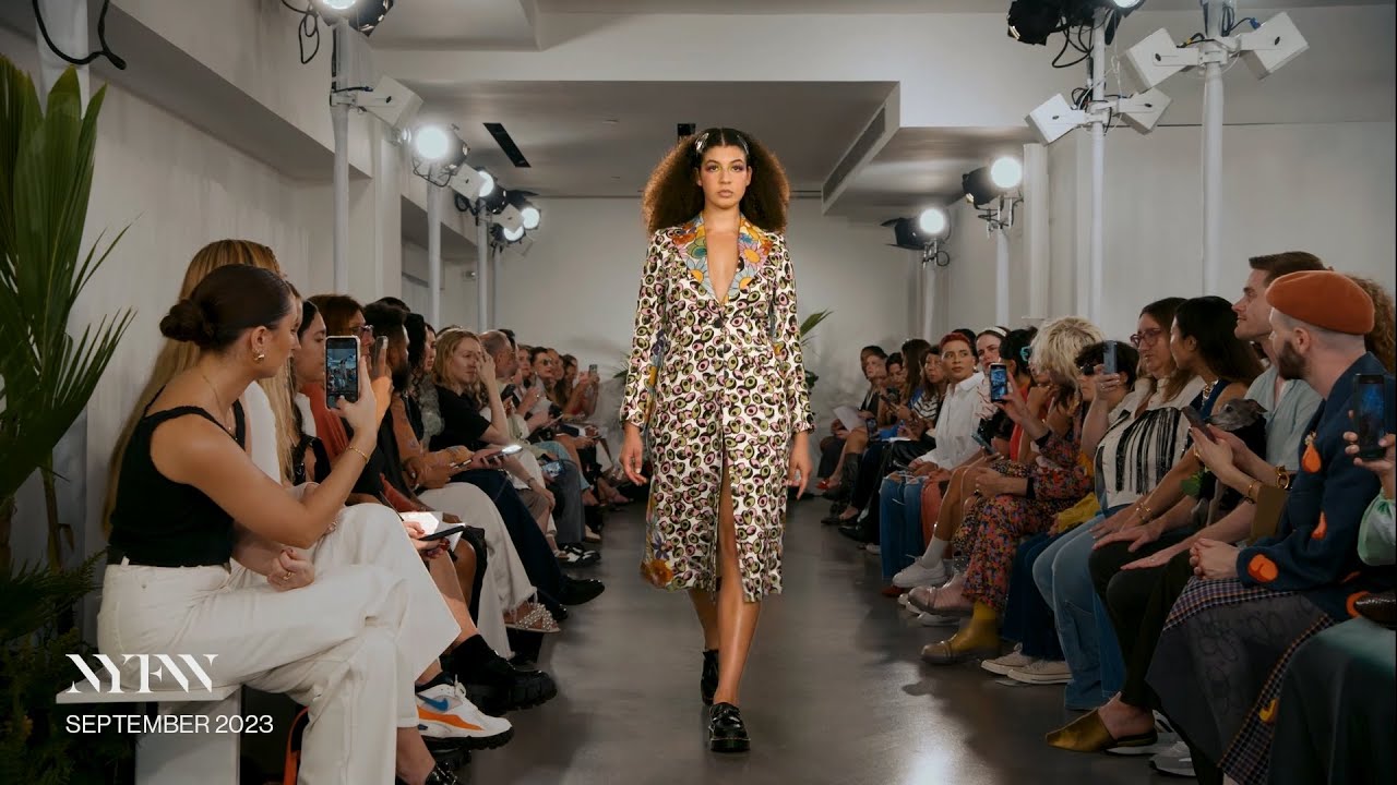 Melke September 2023 Runway at NYFW: The Shows - YouTube