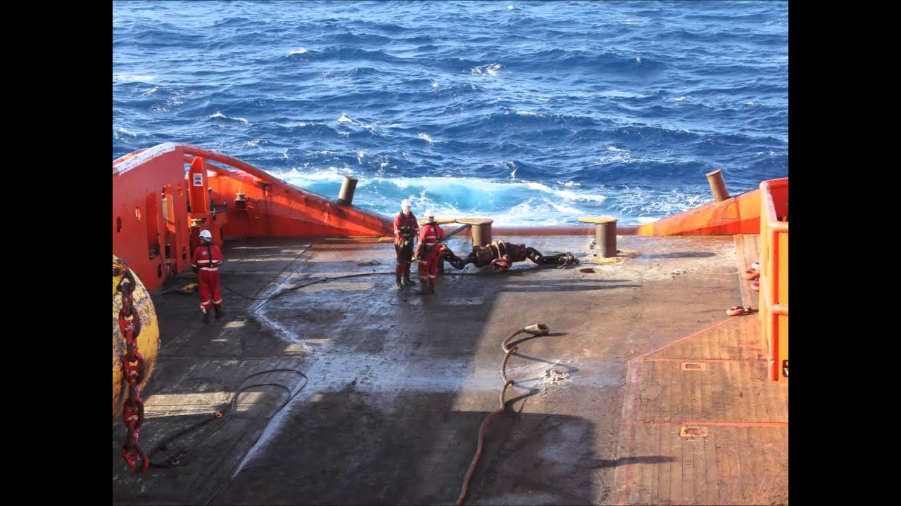 UOS Endeavour rig move Atwood Falcon January 2015 - YouTube