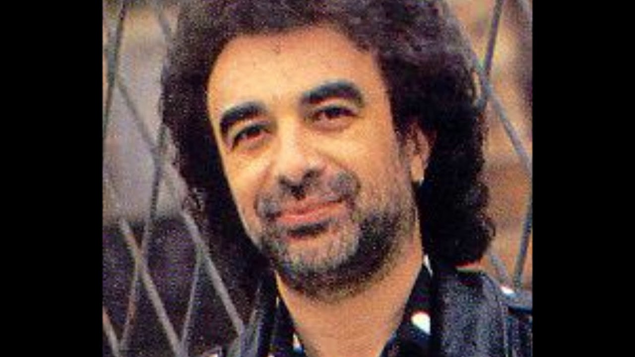 Αργύρης Παπαγεωργίου - Με γέλασαν μια χαραυγή (Παραδοσιακό) - YouTube